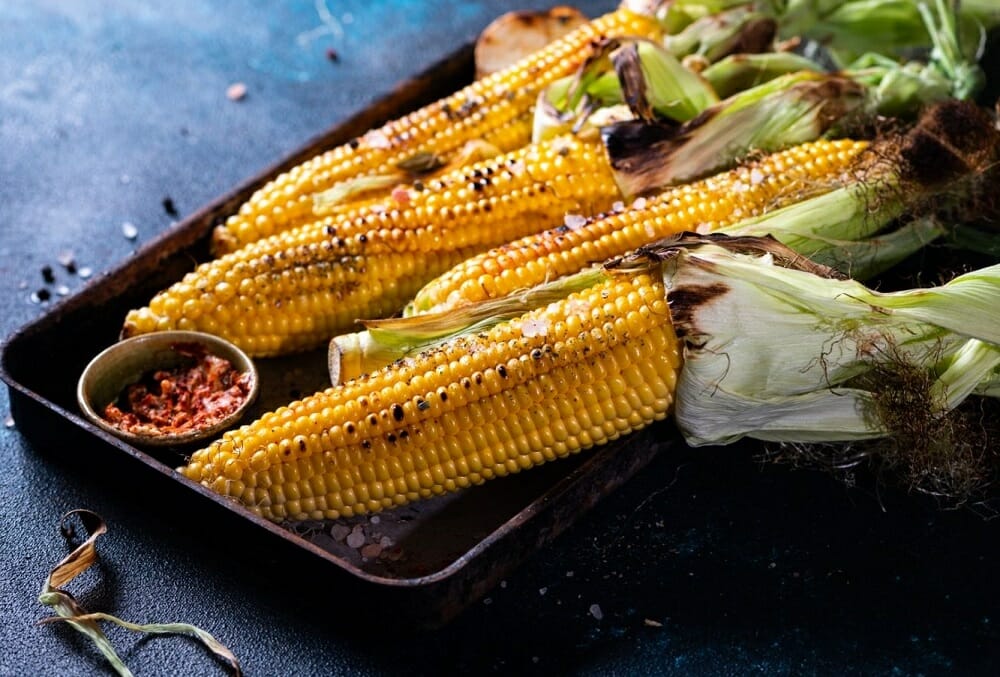 How To Use A Microwave To Cook Your Corn? - The Rusty Spoon