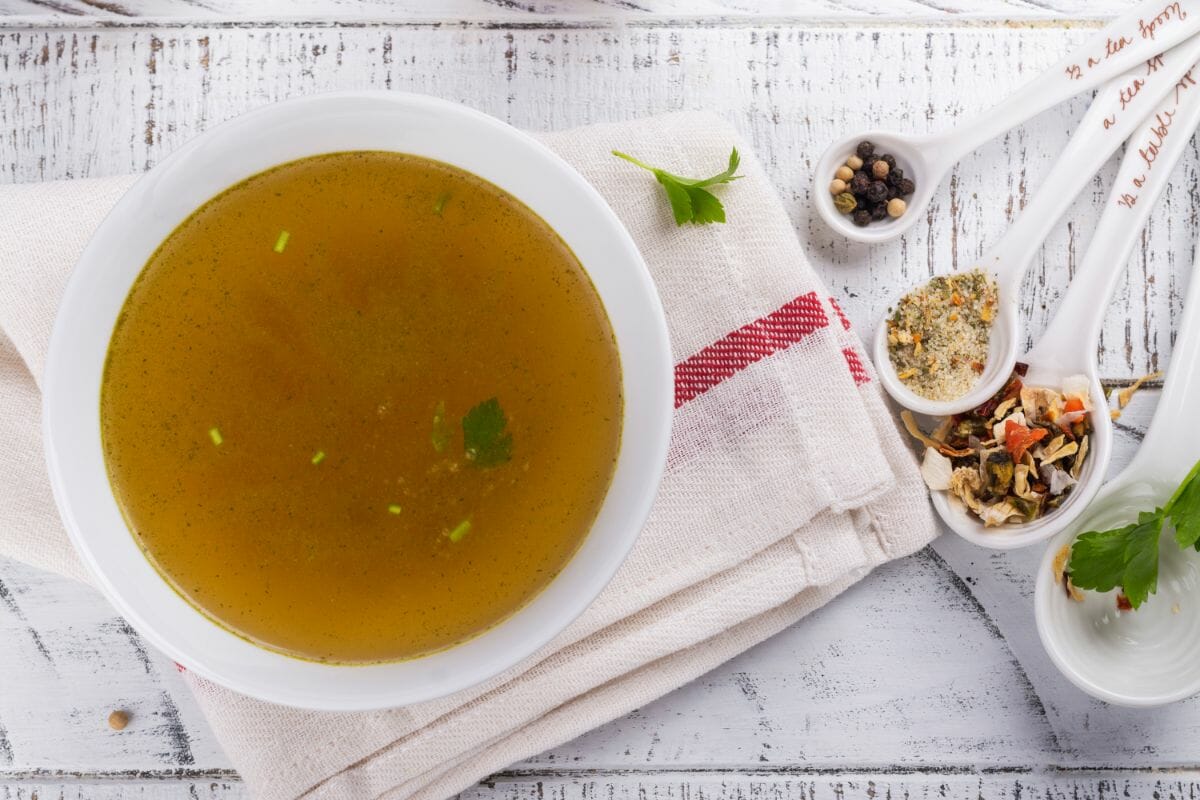 23 Outstanding Beef Broth Substitutes And How To Use Them - The Rusty Spoon