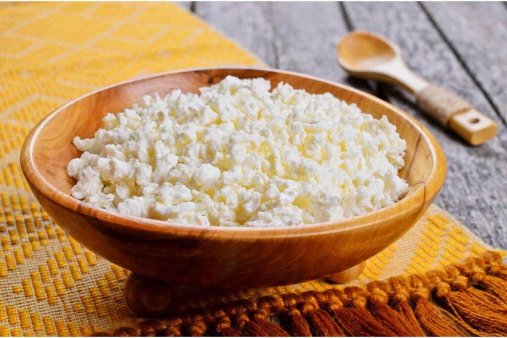 14 Best Substitutes For Ricotta Cheese That Are Perfect - The Rusty Spoon