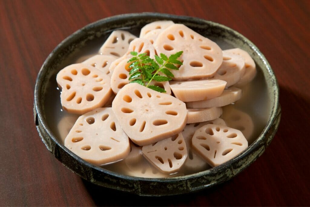 What Does The Lotus Root Taste Like? - The Rusty Spoon