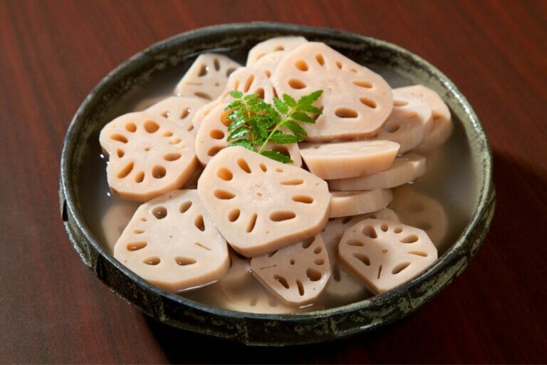 What Does The Lotus Root Taste Like? - The Rusty Spoon