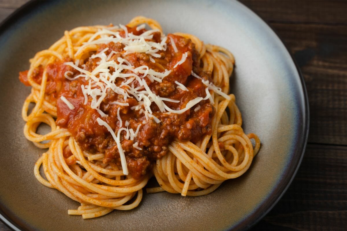How Long Does Spaghetti Last? (Fresh, Cooked and Dry) - The Rusty Spoon
