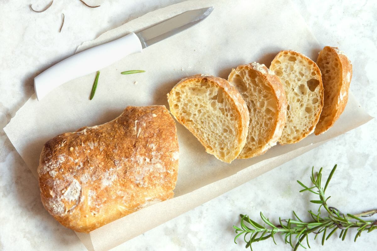 Easy Ways To Know How To Stop Bread From Going Moldy - The Rusty Spoon