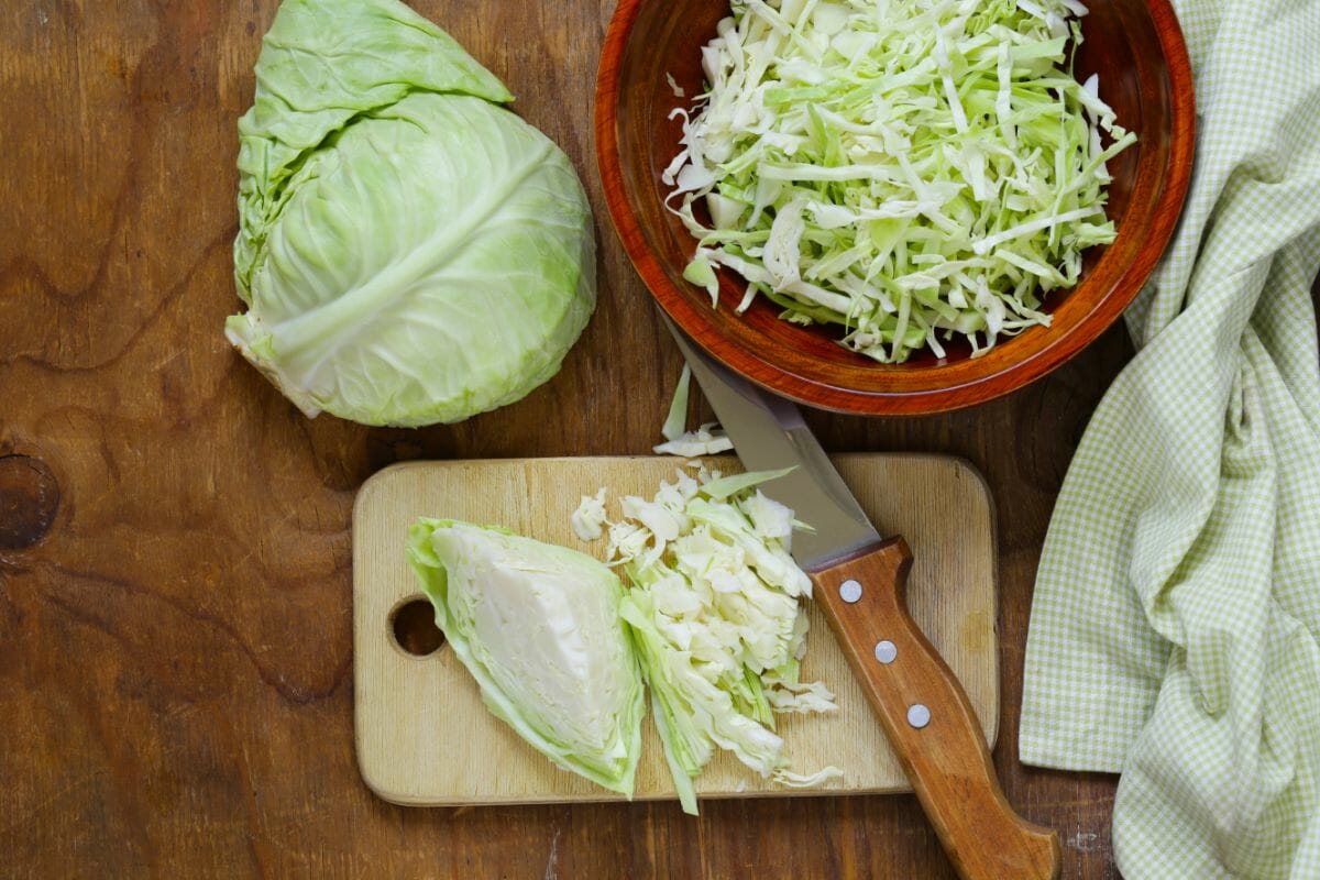 An Ultimate Guide On Can You Eat Cabbage Raw And Its Nutrients - The ...