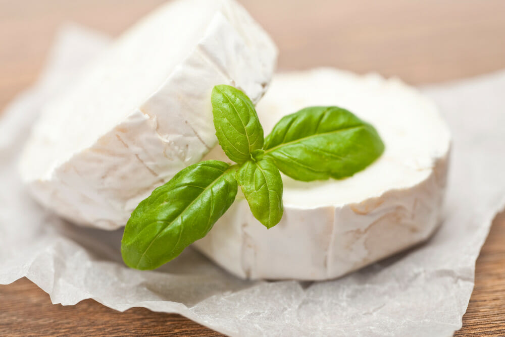 18 Amazing And Illustrative Feta Cheese Substitutes That You Must Try ...