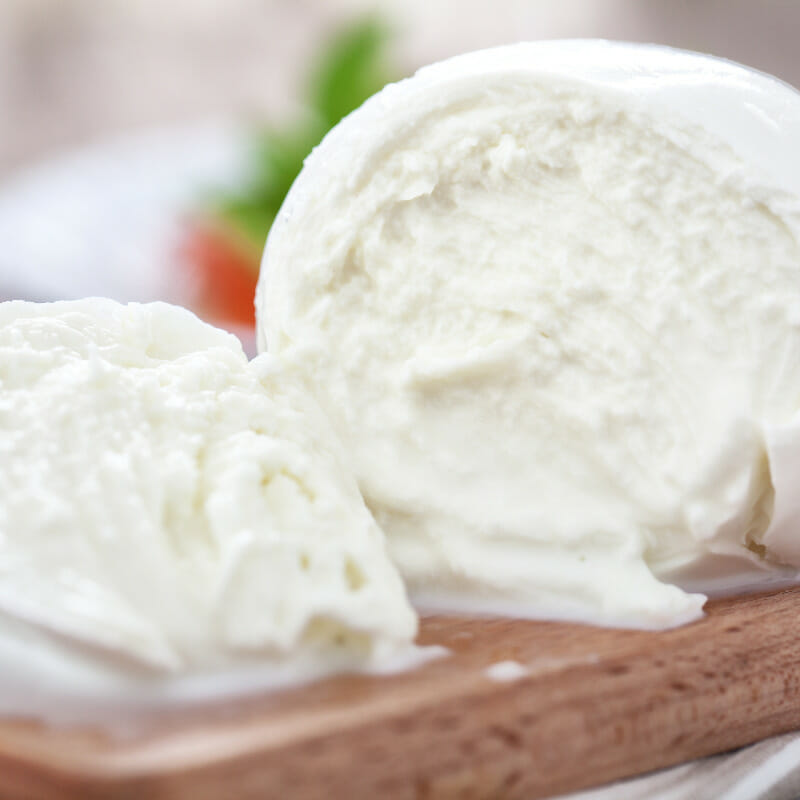 What Does Buffalo Mozzarella Taste Like? - The Rusty Spoon