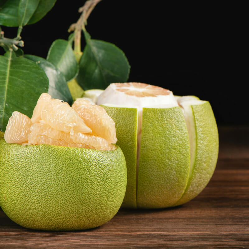 What Does Pomelo Taste Like? - The Rusty Spoon