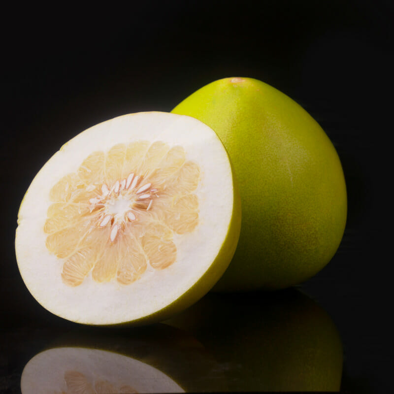 What Does Pomelo Taste Like? - The Rusty Spoon