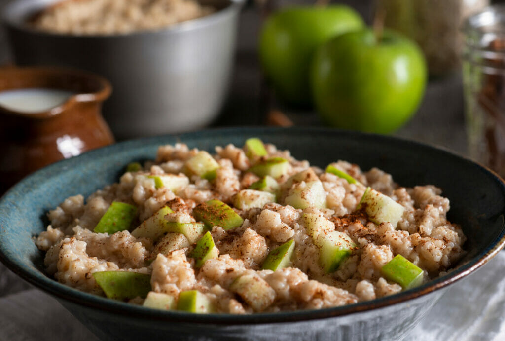 How Can You Tell If Oatmeal Has Gone Bad Using A Surefire Method? - The ...