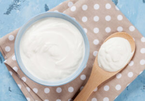 Expired Sour Cream: Three Tests To Know If It’s Spoiled - The Rusty Spoon